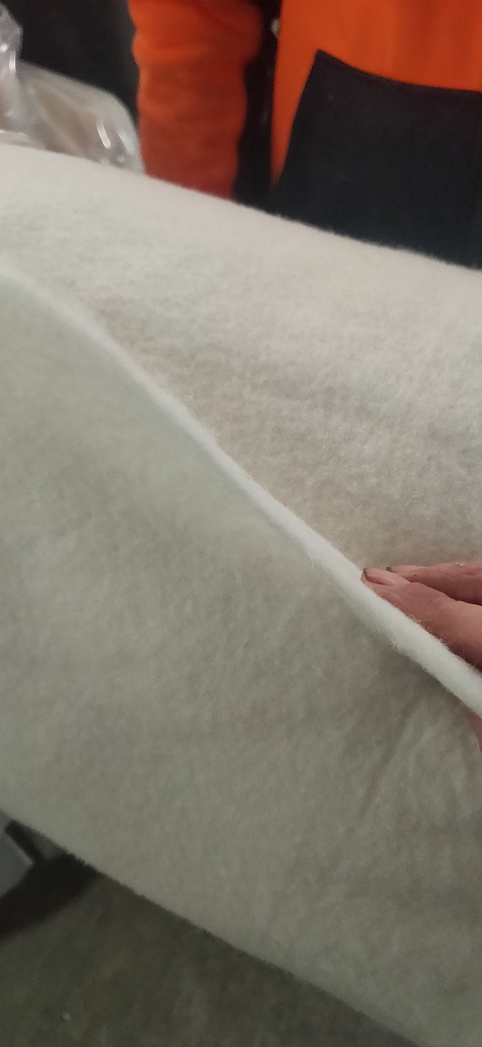 Extra Thick 60/40 Wool/Polyester Wadding – 300gsm | Wool Valley – Wool ...